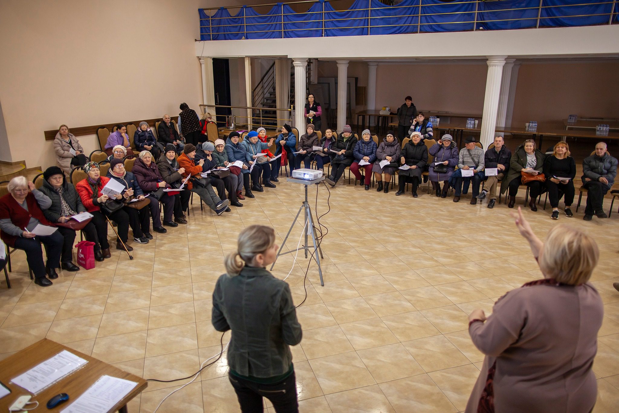 Educația media pentru vârstnici: „Noi, persoanele în vârstă, avem un ...